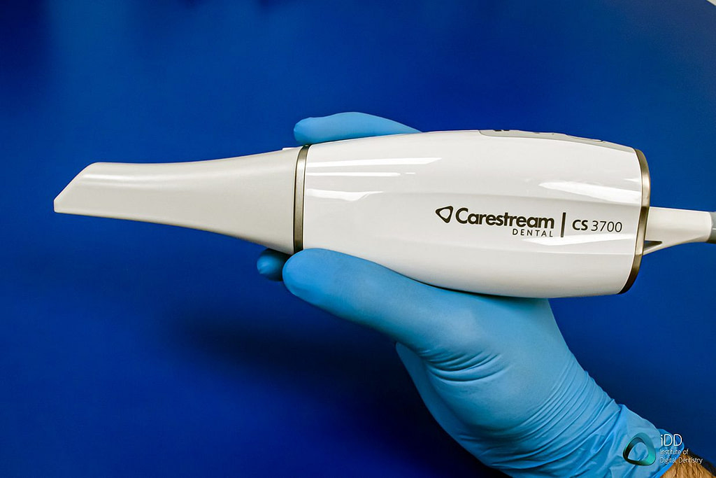 CS 3700 Intraoral Scanner Review | Digital Dentistry Blog | Online Courses