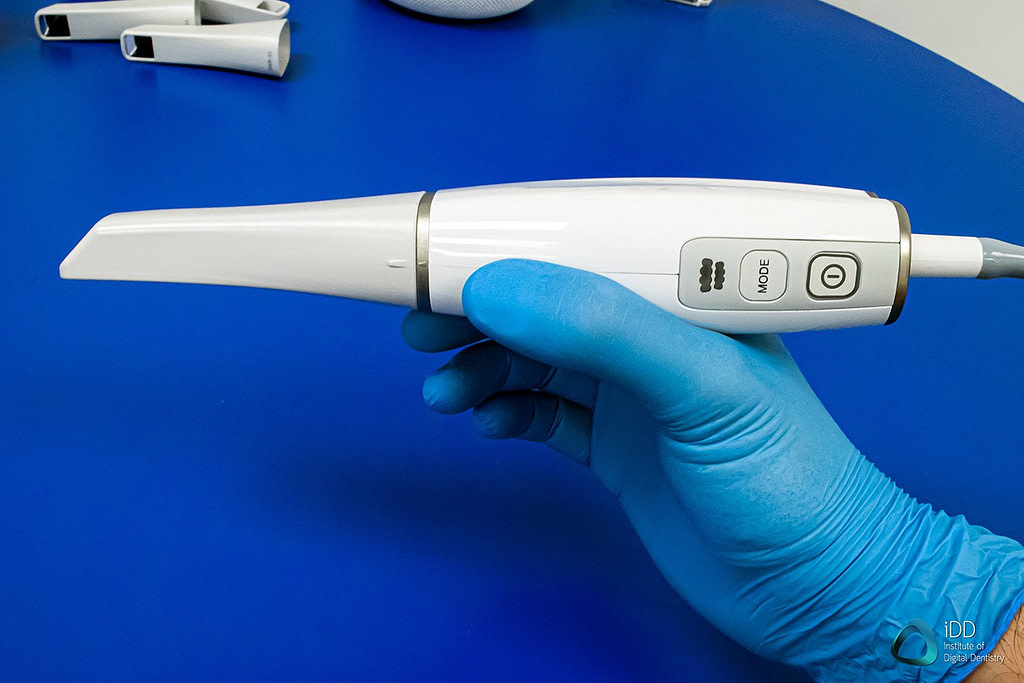 CS 3700 Intraoral Scanner Review | Digital Dentistry Blog | Online Courses