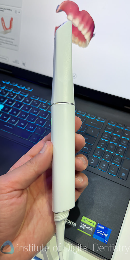 Shining 3D Aoralscan ELF Intraoral Scanner Review | iDD