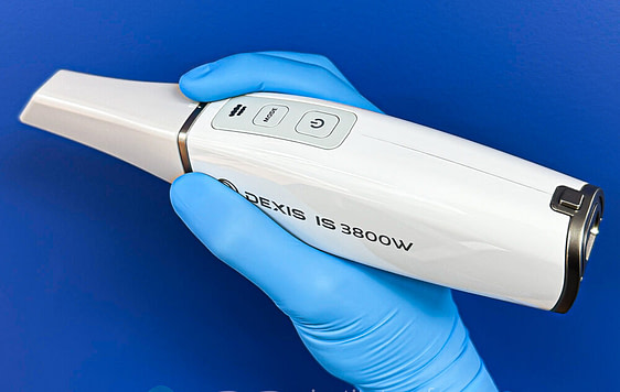 DEXIS IS 3800 Wireless Intraoral Scanner Review by iDD